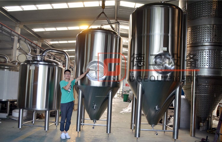 Best Beer making Fermentation Equipment 600L1000L Dimple Jacket
